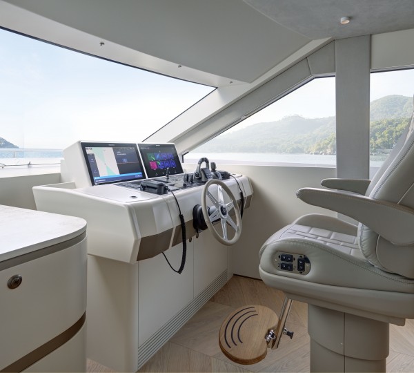 Yacht DUTCH FALCON, Van der Valk Yachts | CHARTERWORLD Luxury Superyacht Charters